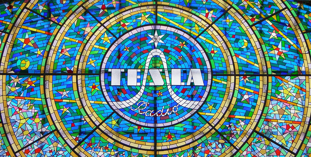 teslaglass3 – LYSERGAMID